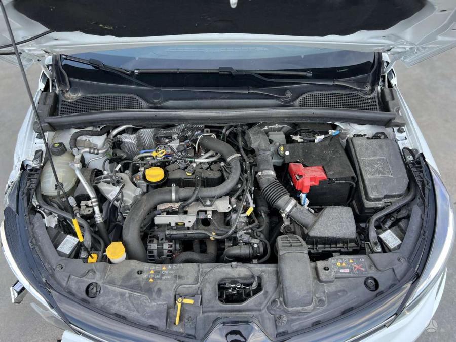 Balts Renault Clio 2022 Panevēža, ar dzinēja tilpumu 1.00 L un nobraukumu 50 tūkst. km par 4850 €, foto 16 vietnē AUTOMOTO.COM.LV