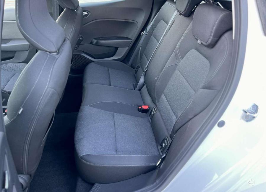 Balts Renault Clio 2022 Panevēža, ar dzinēja tilpumu 1.00 L un nobraukumu 50 tūkst. km par 4850 €, foto 21 vietnē AUTOMOTO.COM.LV