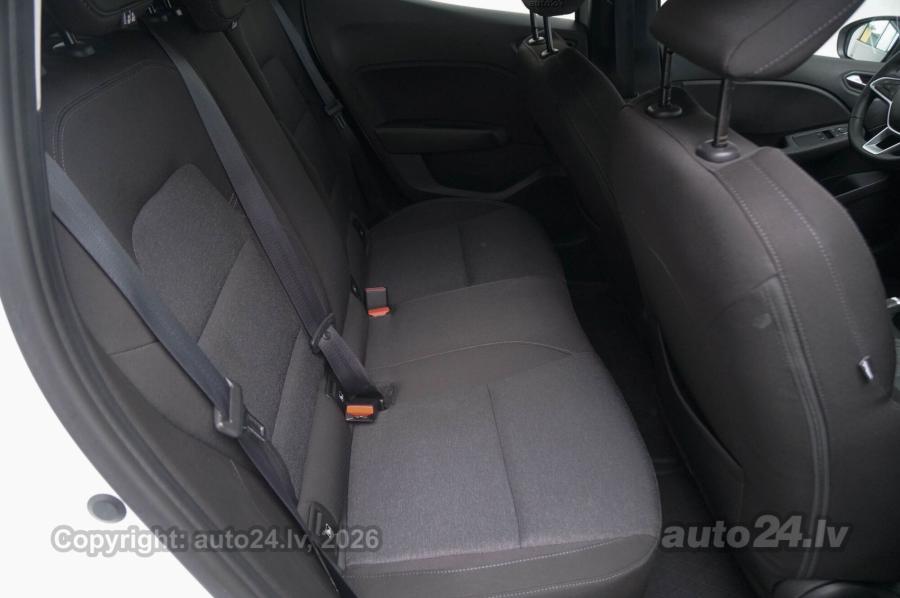 Balts Renault Clio 2023 Tallina, ar dzinēja tilpumu 1.00 L un nobraukumu 144 tūkst. km par 10990 €, foto 13 vietnē AUTOMOTO.COM.LV