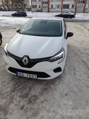 White Renault Clio 2024 in Jekabpils, with an engine capacity of 1.00 L and mileage of 61 thousand km for 14950 €, photo  on AUTOMOTO.COM.LV