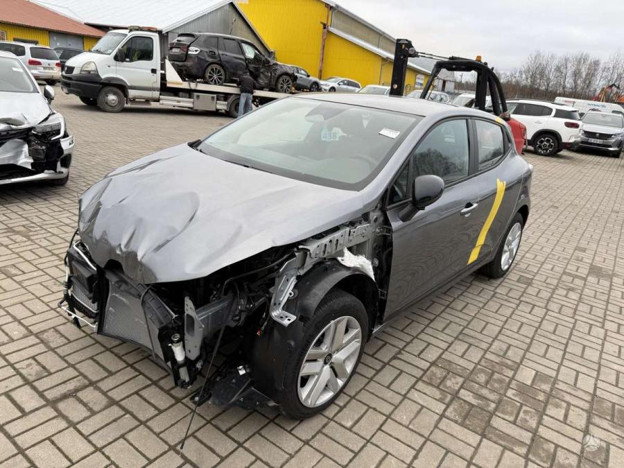 Balts Renault Clio 2025 Kauņa, ar dzinēja tilpumu 1.00 L un nobraukumu 381 tūkst. km par 6900 €, foto 3 vietnē AUTOMOTO.COM.LV
