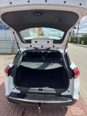 White Renault Clio 2013 in Kaunas, with an engine capacity of 0.90 L and mileage of 240 thousand km for 2999 €, photo 6 on AUTOMOTO.COM.LV