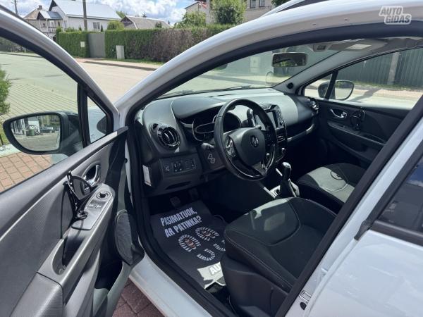White Renault Clio 2013 in Kaunas, with an engine capacity of 0.90 L and mileage of 240 thousand km for 2999 €, photo 9 on AUTOMOTO.COM.LV