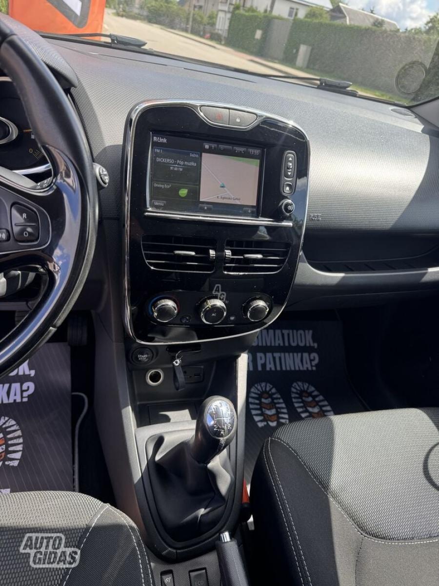White Renault Clio 2013 in Kaunas, with an engine capacity of 0.90 L and mileage of 240 thousand km for 2999 €, photo 12 on AUTOMOTO.COM.LV