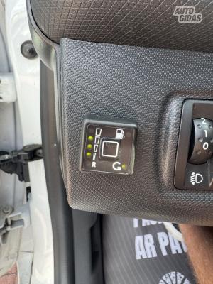 White Renault Clio 2013 in Kaunas, with an engine capacity of 0.90 L and mileage of 240 thousand km for 2999 €, photo 13 on AUTOMOTO.COM.LV