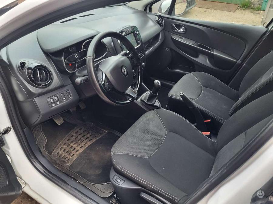 Balts Renault Clio 2014 Kauņa, ar dzinēja tilpumu 1.46 L un nobraukumu 268 tūkst. km par 2950 €, foto 12 vietnē AUTOMOTO.COM.LV