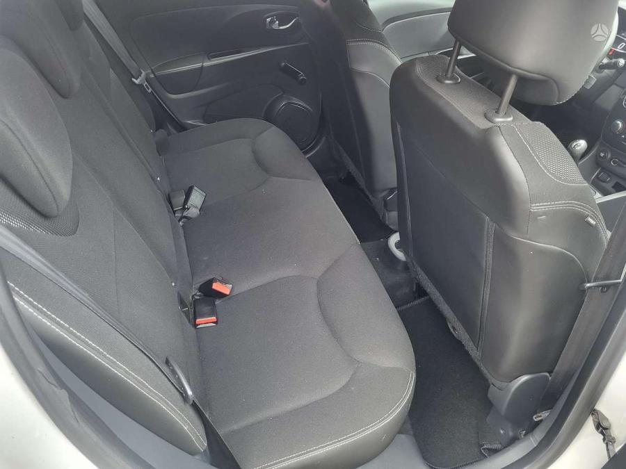 Balts Renault Clio 2014 Kauņa, ar dzinēja tilpumu 1.46 L un nobraukumu 268 tūkst. km par 2950 €, foto 14 vietnē AUTOMOTO.COM.LV