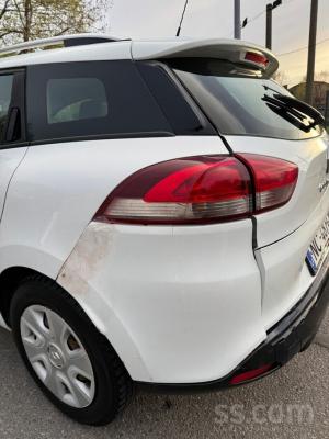 Balts Renault Clio 2015 Rīga, ar dzinēja tilpumu 1.50 L un nobraukumu 312 tūkst. km par 2400 €, foto 7 vietnē AUTOMOTO.COM.LV