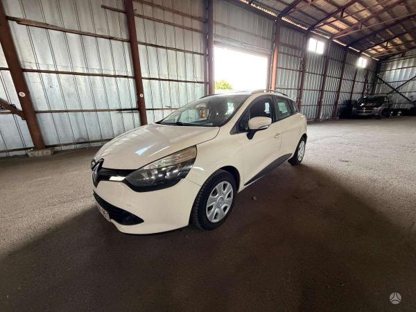Balts Renault Clio 2015 Šauļi, ar dzinēja tilpumu 1.46 L un nobraukumu 300 tūkst. km par 3100 €, foto 2 vietnē AUTOMOTO.COM.LV
