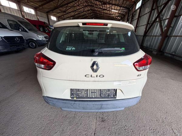 Balts Renault Clio 2015 Šauļi, ar dzinēja tilpumu 1.46 L un nobraukumu 300 tūkst. km par 3100 €, foto 4 vietnē AUTOMOTO.COM.LV