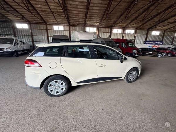 Balts Renault Clio 2015 Šauļi, ar dzinēja tilpumu 1.46 L un nobraukumu 300 tūkst. km par 3100 €, foto 5 vietnē AUTOMOTO.COM.LV