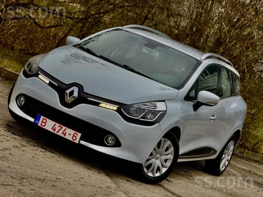 White Renault Clio 2016 in Riga, with an engine capacity of 1.20 L and mileage of 0 thousand km for 5279 €, photo 2 on AUTOMOTO.COM.LV