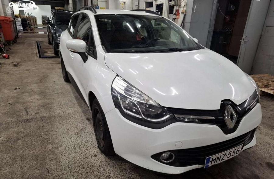 White Renault Clio 2016 in Utena, with an engine capacity of 0.90 L and mileage of 137 thousand km for 4950 €, photo 2 on AUTOMOTO.COM.LV