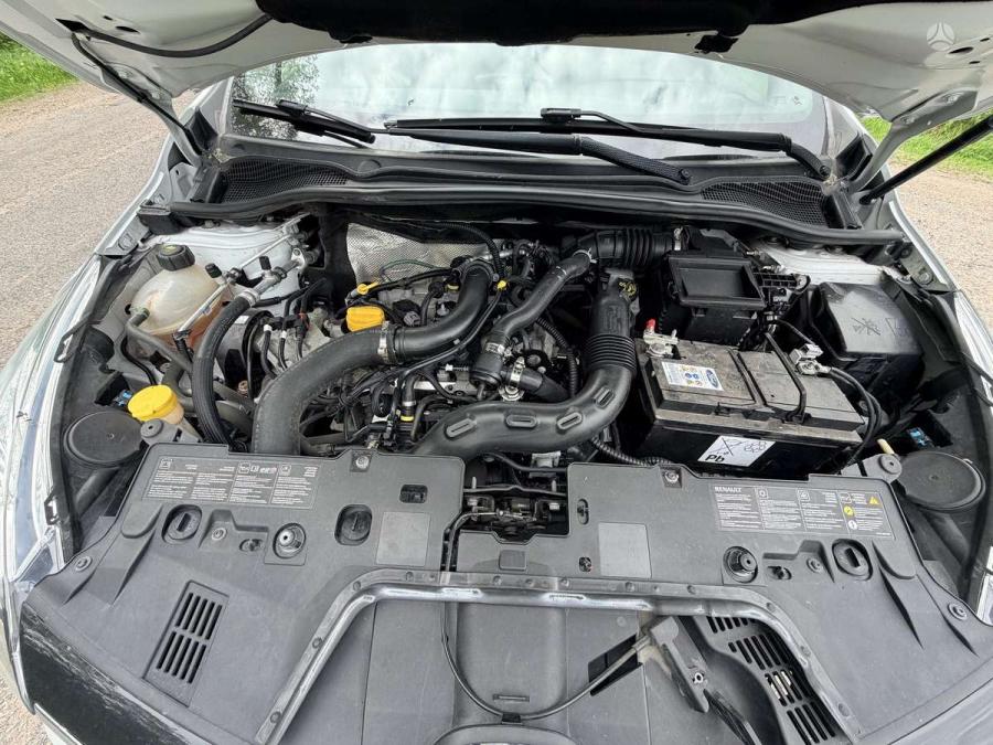 Balts Renault Clio 2016 Utena, ar dzinēja tilpumu 0.90 L un nobraukumu 137 tūkst. km par 4550 €, foto 15 vietnē AUTOMOTO.COM.LV