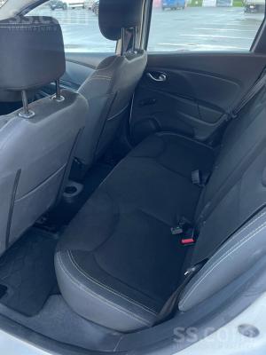 Balts Renault Clio 2017 Rīga, ar dzinēja tilpumu 1.50 L un nobraukumu 317 tūkst. km par 2950 €, foto 10 vietnē AUTOMOTO.COM.LV