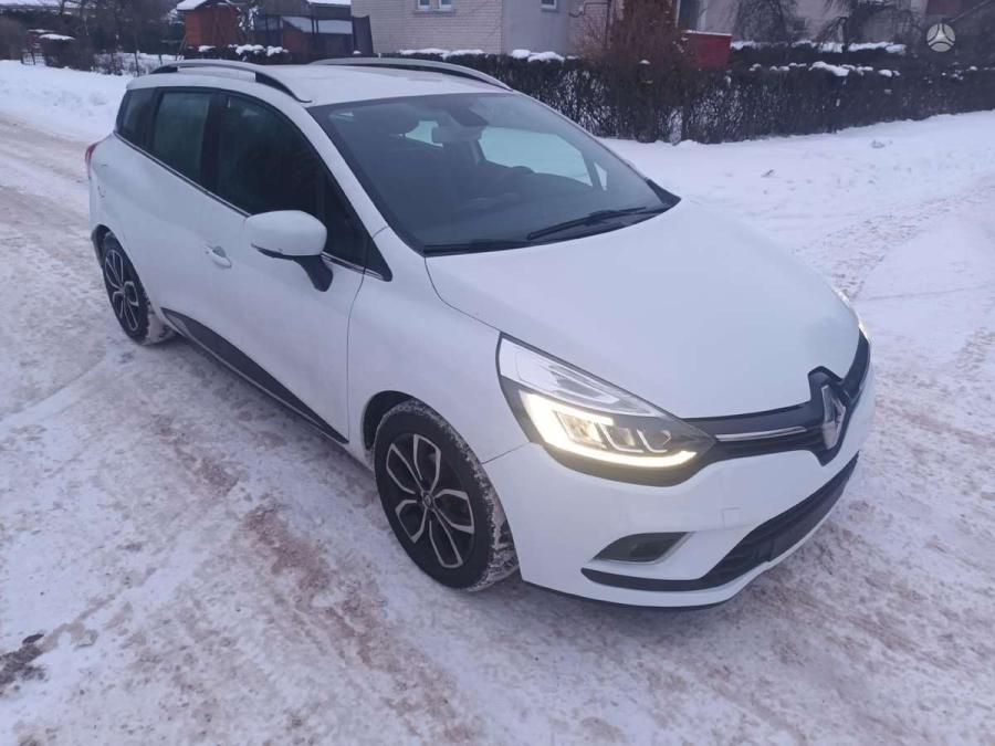 White Renault Clio 2018 in Taurage, with an engine capacity of 1.50 L and mileage of 234 thousand km for 5800 €, photo 3 on AUTOMOTO.COM.LV