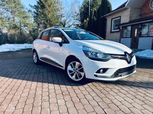 White Renault Clio 2018 in Pakruojis, with an engine capacity of 0.90 L and mileage of 170 thousand km for 4600 €, photo  on AUTOMOTO.COM.LV