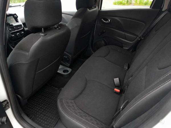 White Renault Clio 2019 in Vilnius, with an engine capacity of 1.46 L and mileage of 378 thousand km for 4700 €, photo 8 on AUTOMOTO.COM.LV