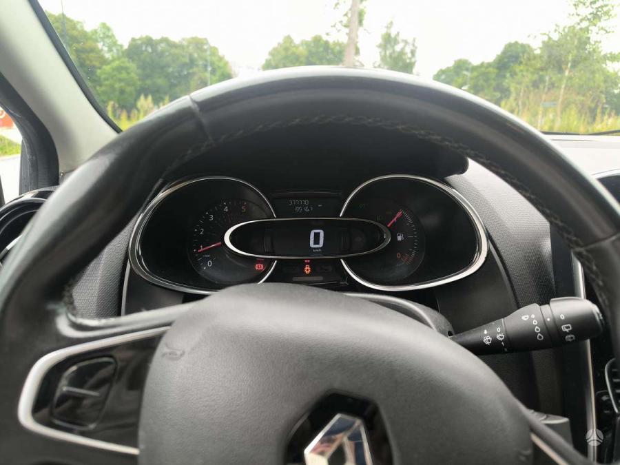 Balts Renault Clio 2019 Viļņa, ar dzinēja tilpumu 1.46 L un nobraukumu 378 tūkst. km par 4700 €, foto 11 vietnē AUTOMOTO.COM.LV