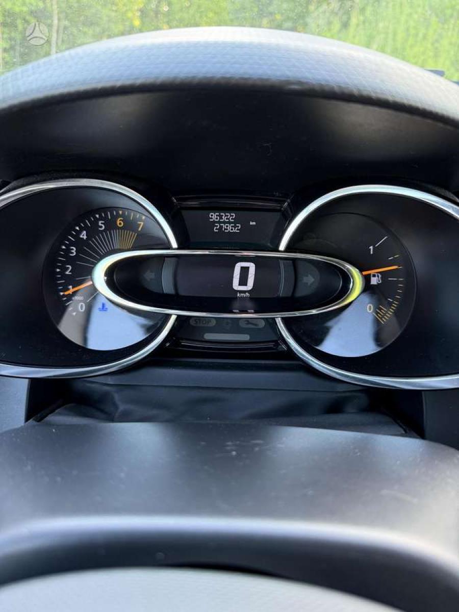 Dzeltens Renault Clio 2013 Viļņa, ar dzinēja tilpumu 1.15 L un nobraukumu 96 tūkst. km par 3750 €, foto 12 vietnē AUTOMOTO.COM.LV