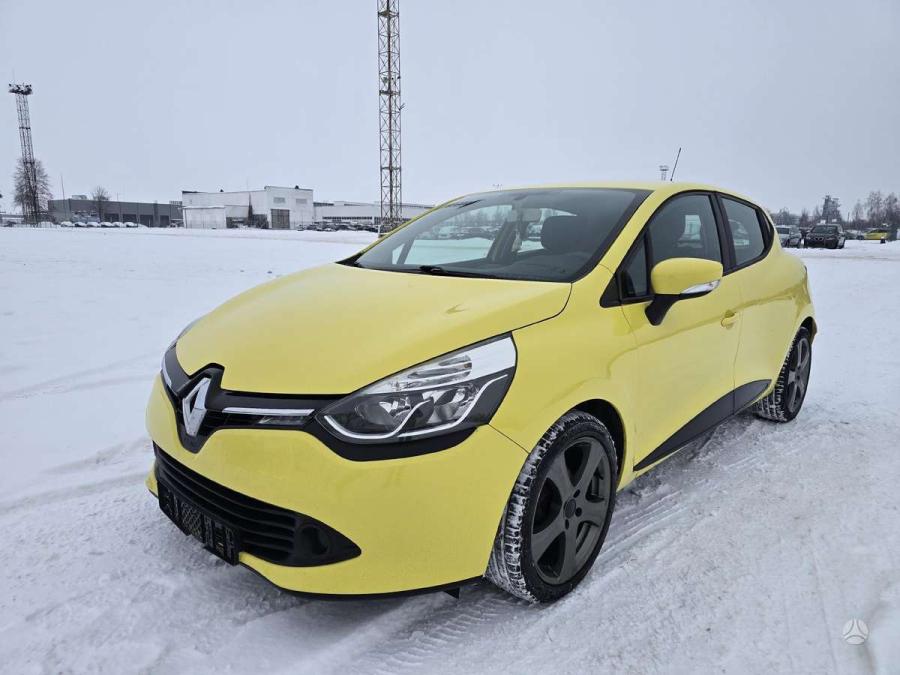 Yellow Renault Clio 2014 in Marijampole, with an engine capacity of 1.46 L and mileage of 292 thousand km for 3600 €, photo 1 on AUTOMOTO.COM.LV