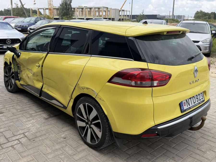 Yellow Renault Clio 2015 in Vilnius, with an engine capacity of 1.20 L and mileage of 220 thousand km for 2250 €, photo 6 on AUTOMOTO.COM.LV
