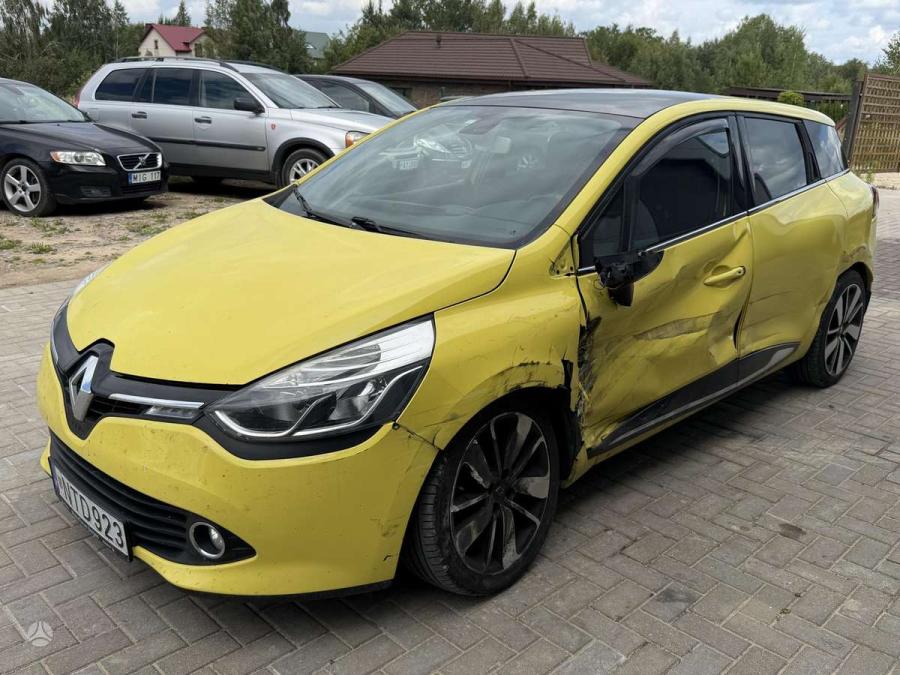 Yellow Renault Clio 2015 in Vilnius, with an engine capacity of 1.20 L and mileage of 220 thousand km for 2250 €, photo 9 on AUTOMOTO.COM.LV