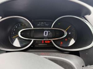 Yellow Renault Clio 2015 in Vilnius, with an engine capacity of 1.20 L and mileage of 220 thousand km for 2250 €, photo 17 on AUTOMOTO.COM.LV