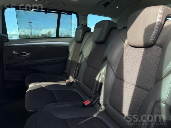 Black Renault Espace 2016 in Liepaja, with an engine capacity of 1.60 L and mileage of 167 thousand km for 9900 €, photo 11 on AUTOMOTO.COM.LV