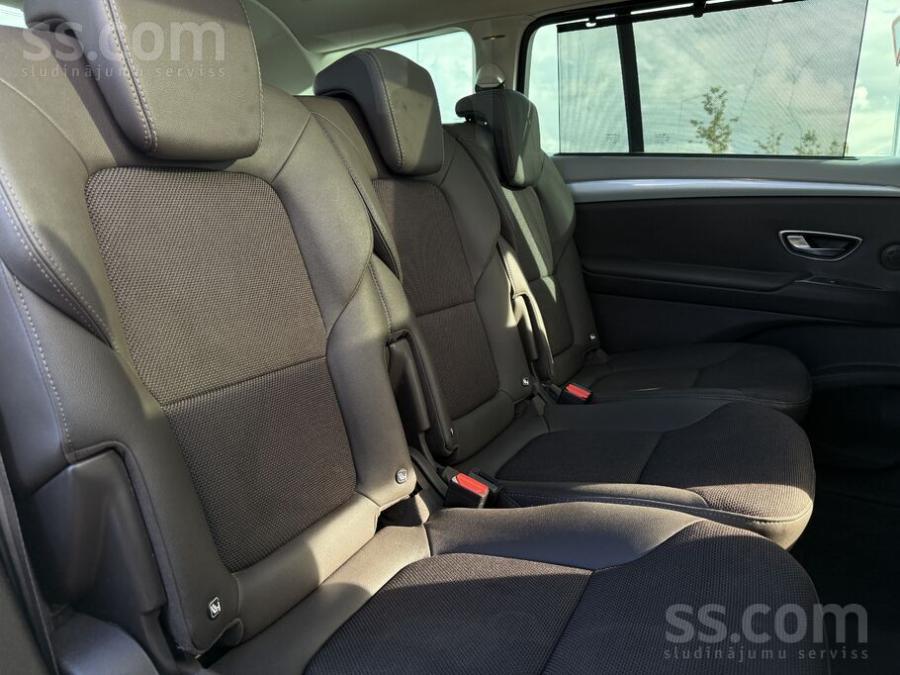 Melns Renault Espace 2016 Liepāja, ar dzinēja tilpumu 1.60 L un nobraukumu 167 tūkst. km par 9900 €, foto 13 vietnē AUTOMOTO.COM.LV