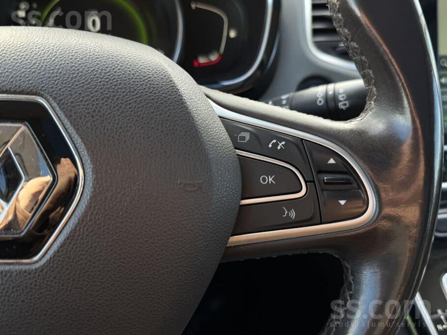 Melns Renault Espace 2016 Liepāja, ar dzinēja tilpumu 1.60 L un nobraukumu 167 tūkst. km par 9900 €, foto 19 vietnē AUTOMOTO.COM.LV
