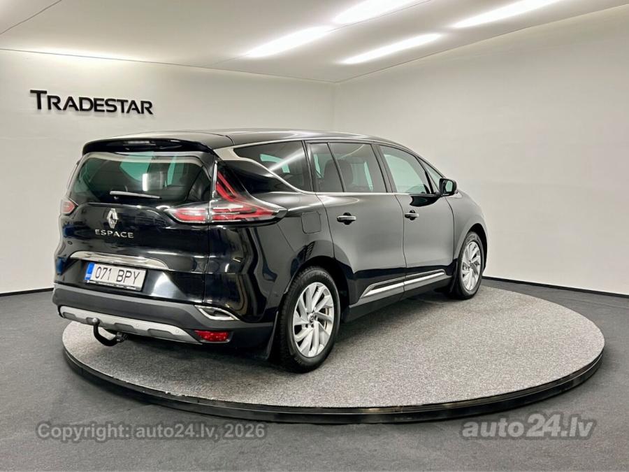 Melns Renault Espace 2016 Pērnava, ar dzinēja tilpumu 1.60 L un nobraukumu 288 tūkst. km par 10990 €, foto 5 vietnē AUTOMOTO.COM.LV