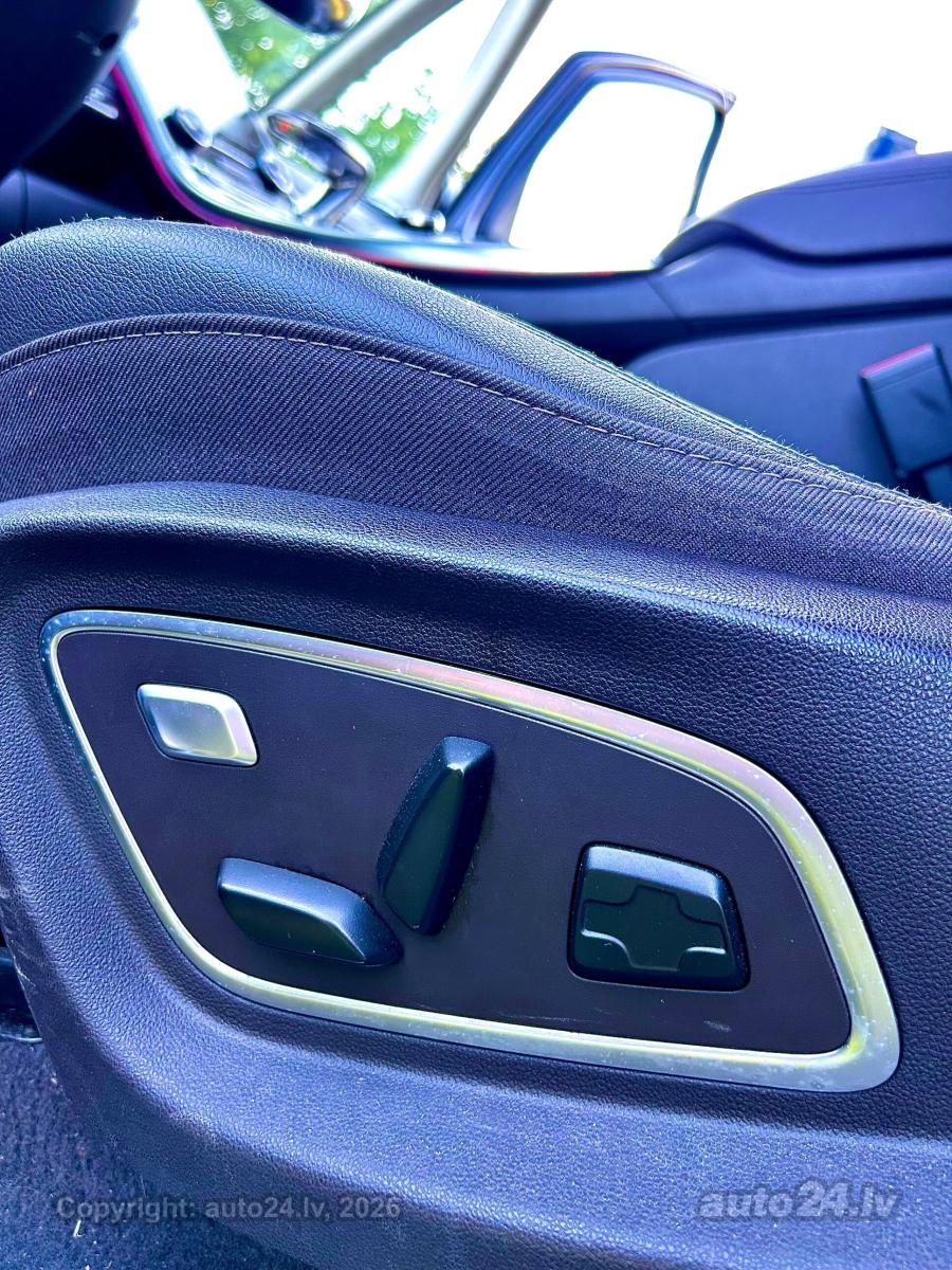 Melns Renault Espace 2016 Tartu, ar dzinēja tilpumu 1.60 L un nobraukumu 275 tūkst. km par 8990 €, foto 16 vietnē AUTOMOTO.COM.LV