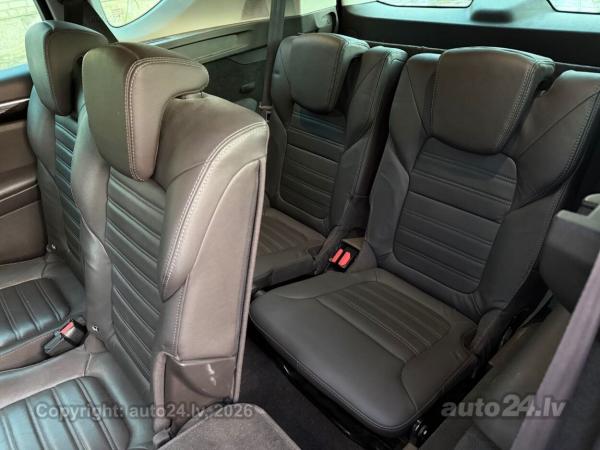 Melns Renault Espace 2017 Tartu, ar dzinēja tilpumu 1.60 L un nobraukumu 260 tūkst. km par 5500 €, foto 11 vietnē AUTOMOTO.COM.LV