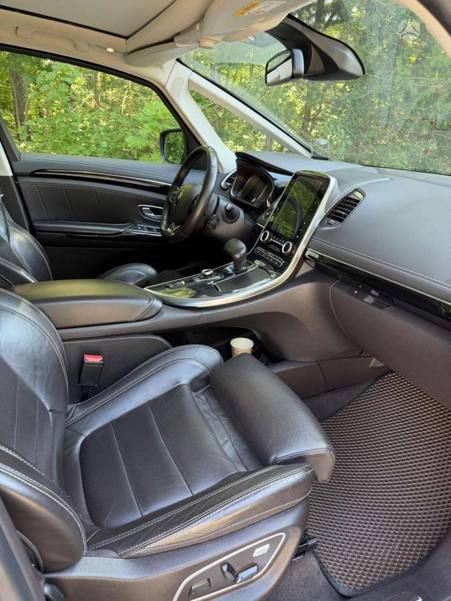 Black Renault Espace 2017 in Vilnius, with an engine capacity of 1.60 L and mileage of 255 thousand km for 13000 €, photo 12 on AUTOMOTO.COM.LV
