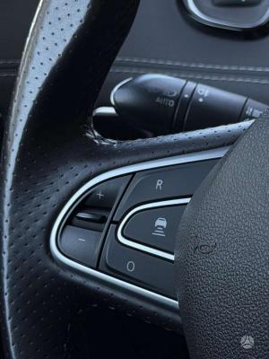Black Renault Espace 2017 in Vilnius, with an engine capacity of 1.60 L and mileage of 255 thousand km for 13000 €, photo 16 on AUTOMOTO.COM.LV