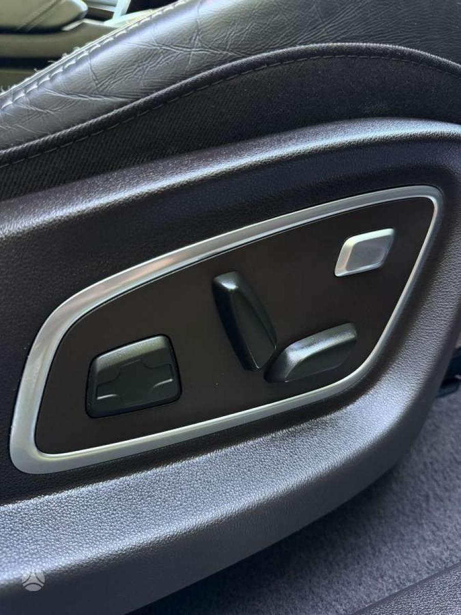 Black Renault Espace 2017 in Vilnius, with an engine capacity of 1.60 L and mileage of 255 thousand km for 13000 €, photo 28 on AUTOMOTO.COM.LV