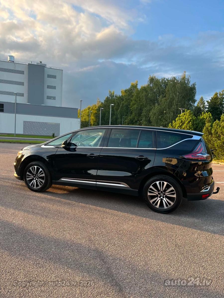 Black Renault Espace 2017 in Tartu, with an engine capacity of 1.60 L and mileage of 220 thousand km for 10990 €, photo 4 on AUTOMOTO.COM.LV