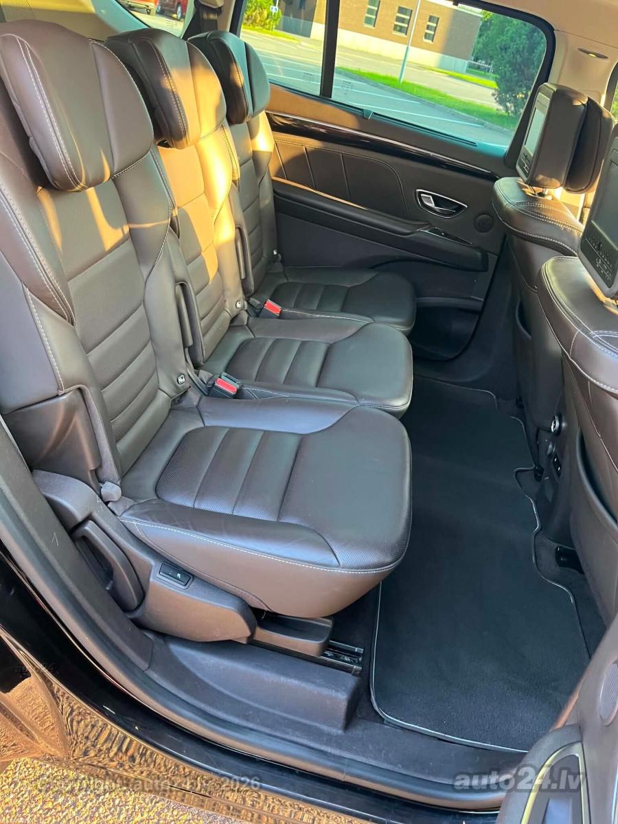 Black Renault Espace 2017 in Tartu, with an engine capacity of 1.60 L and mileage of 220 thousand km for 10990 €, photo 18 on AUTOMOTO.COM.LV