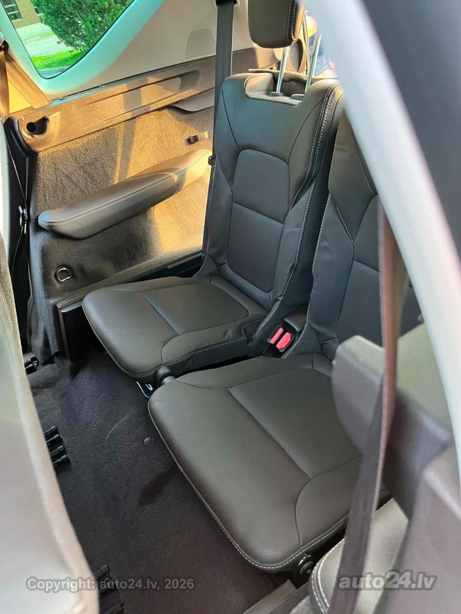 Black Renault Espace 2017 in Tartu, with an engine capacity of 1.60 L and mileage of 220 thousand km for 10990 €, photo 20 on AUTOMOTO.COM.LV