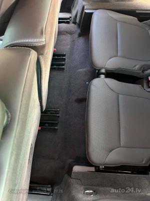 Black Renault Espace 2017 in Tartu, with an engine capacity of 1.60 L and mileage of 220 thousand km for 10990 €, photo 22 on AUTOMOTO.COM.LV
