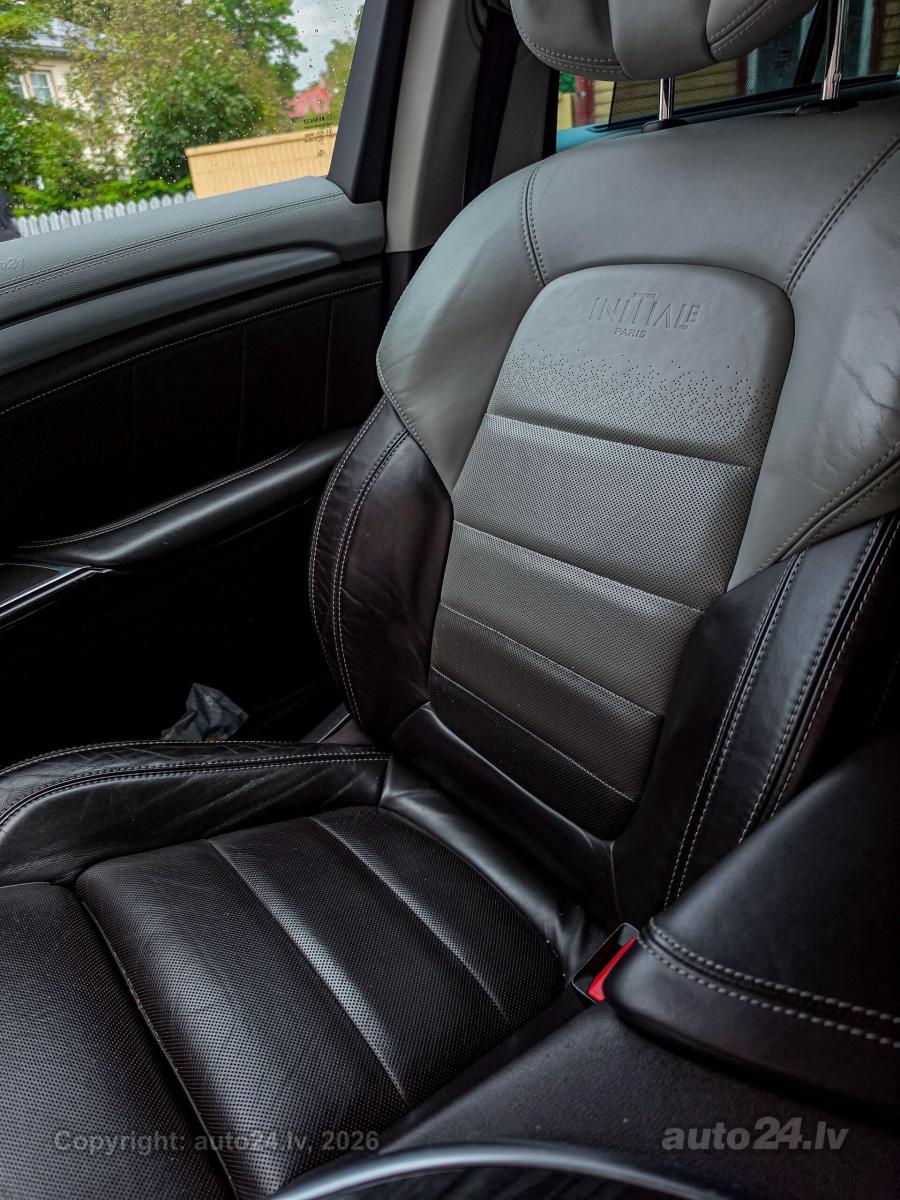 Melns Renault Espace 2017 Pērnava, ar dzinēja tilpumu 1.60 L un nobraukumu 180 tūkst. km par 12900 €, foto 12 vietnē AUTOMOTO.COM.LV