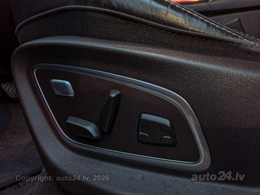 Melns Renault Espace 2017 Pērnava, ar dzinēja tilpumu 1.60 L un nobraukumu 180 tūkst. km par 12900 €, foto 21 vietnē AUTOMOTO.COM.LV
