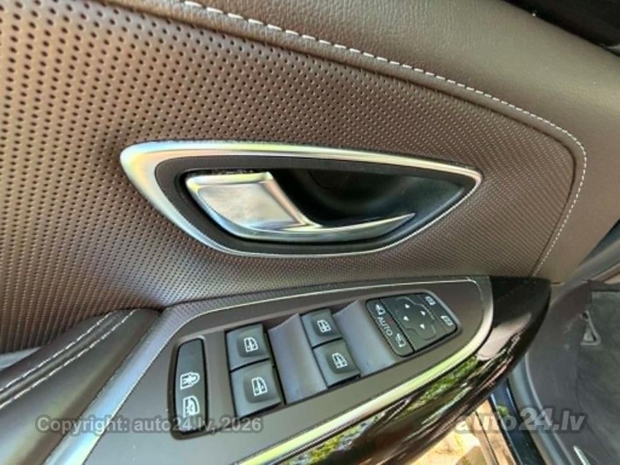 Black Renault Espace 2018 in Tallinn, with an engine capacity of 1.60 L and mileage of 257 thousand km for 10900 €, photo 9 on AUTOMOTO.COM.LV