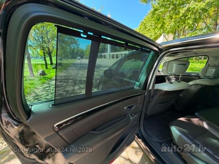 Black Renault Espace 2018 in Tallinn, with an engine capacity of 1.60 L and mileage of 257 thousand km for 10900 €, photo 12 on AUTOMOTO.COM.LV