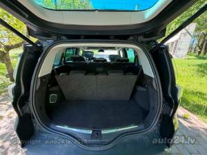 Black Renault Espace 2018 in Tallinn, with an engine capacity of 1.60 L and mileage of 257 thousand km for 10900 €, photo 16 on AUTOMOTO.COM.LV