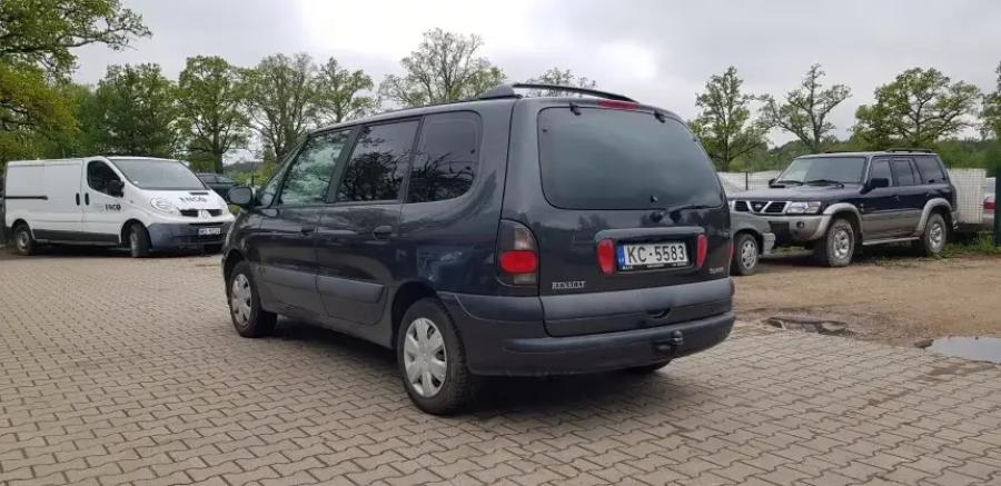 Black Renault Espace 2001 in Valmiera, with an engine capacity of 1.90 L and mileage of 392 thousand km for 1250 €, photo 6 on AUTOMOTO.COM.LV