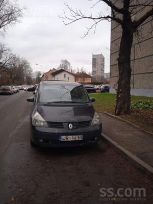Black Renault Espace 2003 in Riga, with an engine capacity of 2.20 L and mileage of 350 thousand km for 900 €, photo 3 on AUTOMOTO.COM.LV