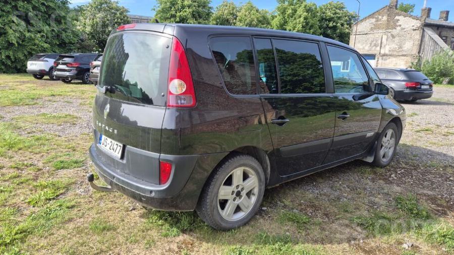 Melns Renault Espace 2004 Liepāja, ar dzinēja tilpumu 2.20 L un nobraukumu 260 tūkst. km par 1850 €, foto 5 vietnē AUTOMOTO.COM.LV