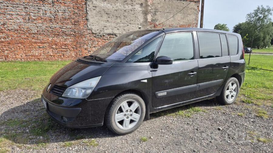 Melns Renault Espace 2004 Liepāja, ar dzinēja tilpumu 2.20 L un nobraukumu 260 tūkst. km par 1850 €, foto 7 vietnē AUTOMOTO.COM.LV